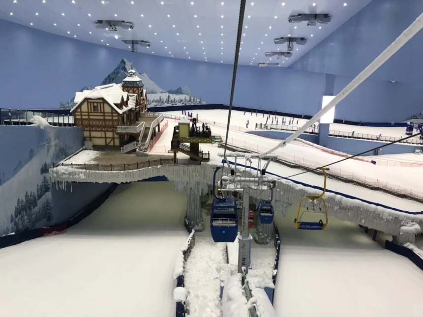 Second Giant Indoor Snow Centre with Indoor Gondola Lift Opens in China