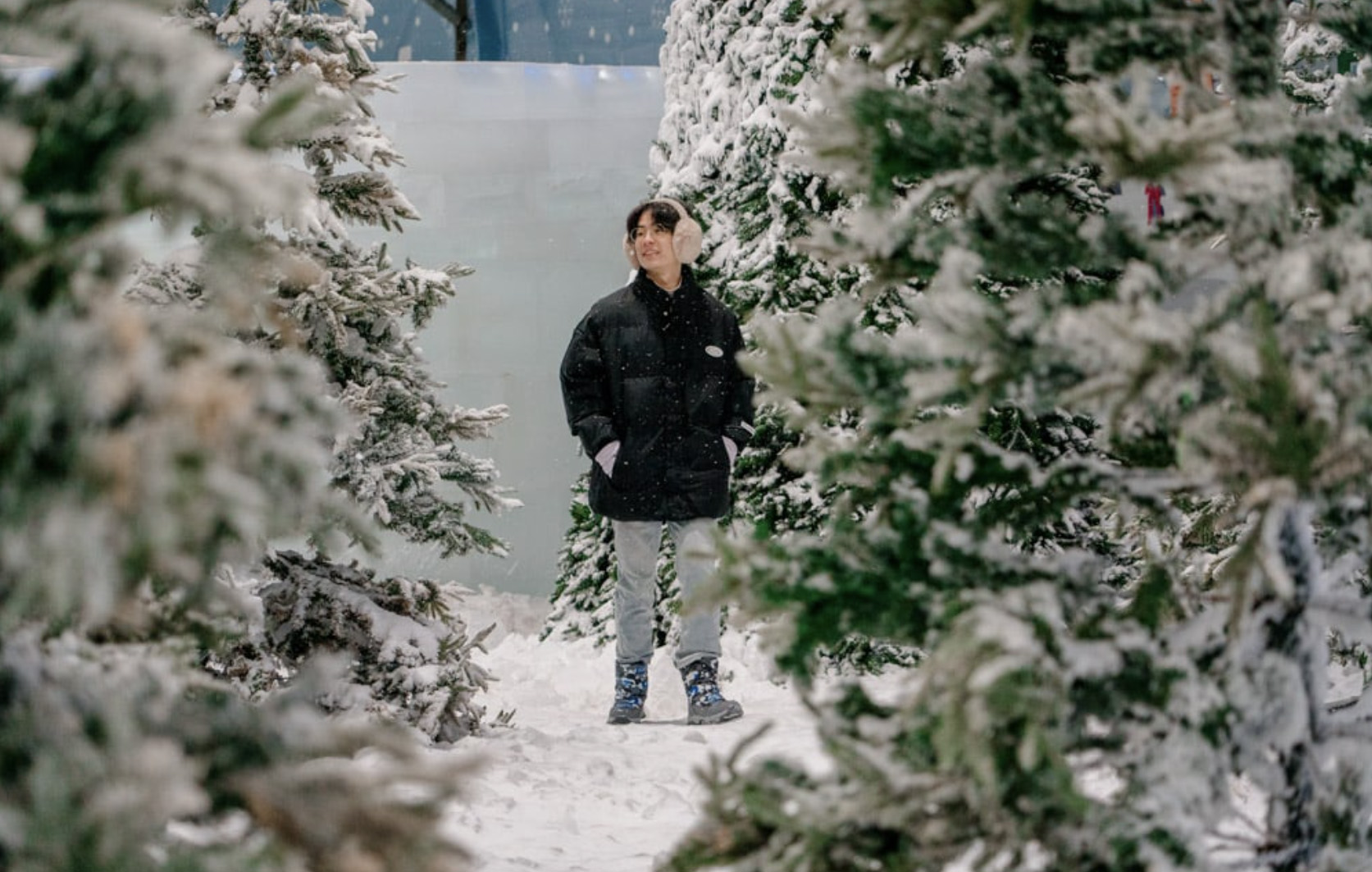 New Indoor Snow Centre opens Close to Singapore